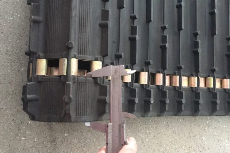 Snowmobile Tracks - VEJEETRACK-Rubber Track Manufacturer